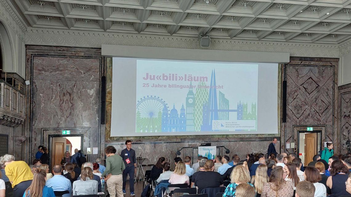 Englisch in der Lehre? "Bili"! - KV Zürich